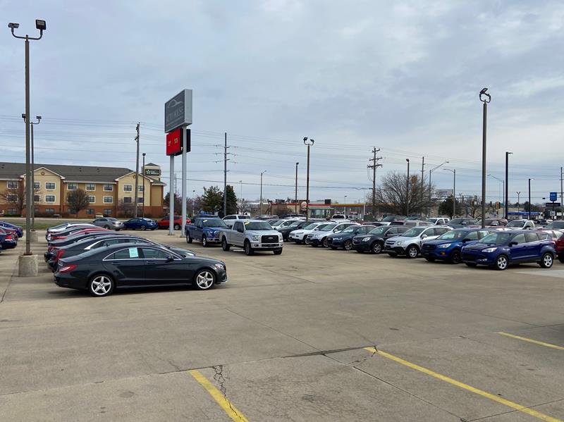 Auto House Of Bloomington - Bloomington, IL